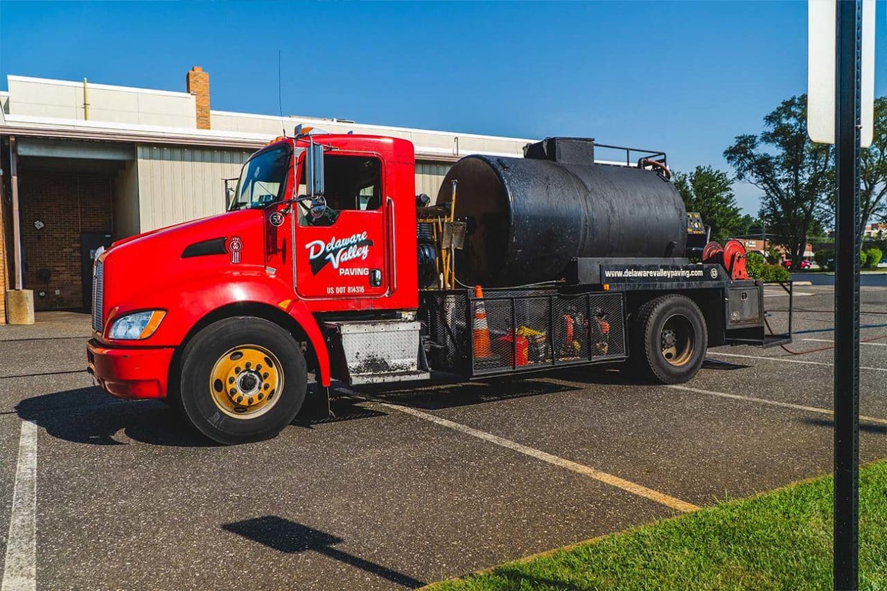Commercial Asphalt Sealcoating | Delaware Valley Paving National